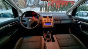 Pelēks Volkswagen Touran 2008 Cēsis, ar dzinēja tilpumu 2.00 L un nobraukumu 324 tūkst. km par 2400 €, foto 19 vietnē AUTOMOTO.COM.LV