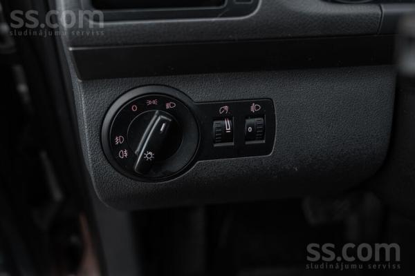 Grey Volkswagen Touran 2008 in Riga, with an engine capacity of 1.90 L and mileage of 269 thousand km for 2250 €, photo 10 on AUTOMOTO.COM.LV