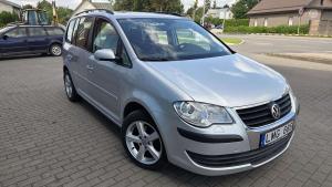 Pelēks Volkswagen Touran 2008 Utena, ar dzinēja tilpumu 1.90 L un nobraukumu 269 tūkst. km par 2950 €, foto 3 vietnē AUTOMOTO.COM.LV