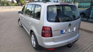 Pelēks Volkswagen Touran 2008 Utena, ar dzinēja tilpumu 1.90 L un nobraukumu 269 tūkst. km par 2950 €, foto 9 vietnē AUTOMOTO.COM.LV