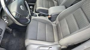 Pelēks Volkswagen Touran 2008 Utena, ar dzinēja tilpumu 1.90 L un nobraukumu 269 tūkst. km par 2950 €, foto 14 vietnē AUTOMOTO.COM.LV