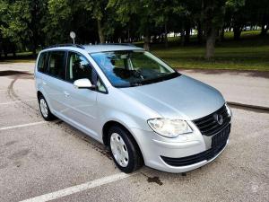 Grey Volkswagen Touran 2008 in Marijampole, with an engine capacity of 1.39 L and mileage of 171 thousand km for 3200 €, photo  on AUTOMOTO.COM.LV