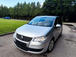 Grey Volkswagen Touran 2008 in Marijampole, with an engine capacity of 1.39 L and mileage of 171 thousand km for 3200 €, photo 19 on AUTOMOTO.COM.LV