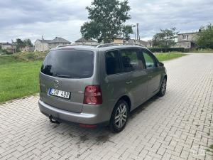 Pelēks Volkswagen Touran 2008 Radviliškis, ar dzinēja tilpumu 1.90 L un nobraukumu 280 tūkst. km par 3500 €, foto 6 vietnē AUTOMOTO.COM.LV