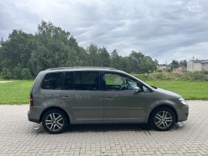 Pelēks Volkswagen Touran 2008 Radviliškis, ar dzinēja tilpumu 1.90 L un nobraukumu 280 tūkst. km par 3500 €, foto 7 vietnē AUTOMOTO.COM.LV