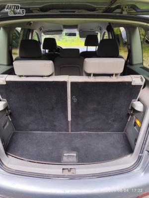 Grey Volkswagen Touran 2008 in Kaunas, with an engine capacity of 1.90 L and mileage of 311 thousand km for 1700 €, photo 15 on AUTOMOTO.COM.LV