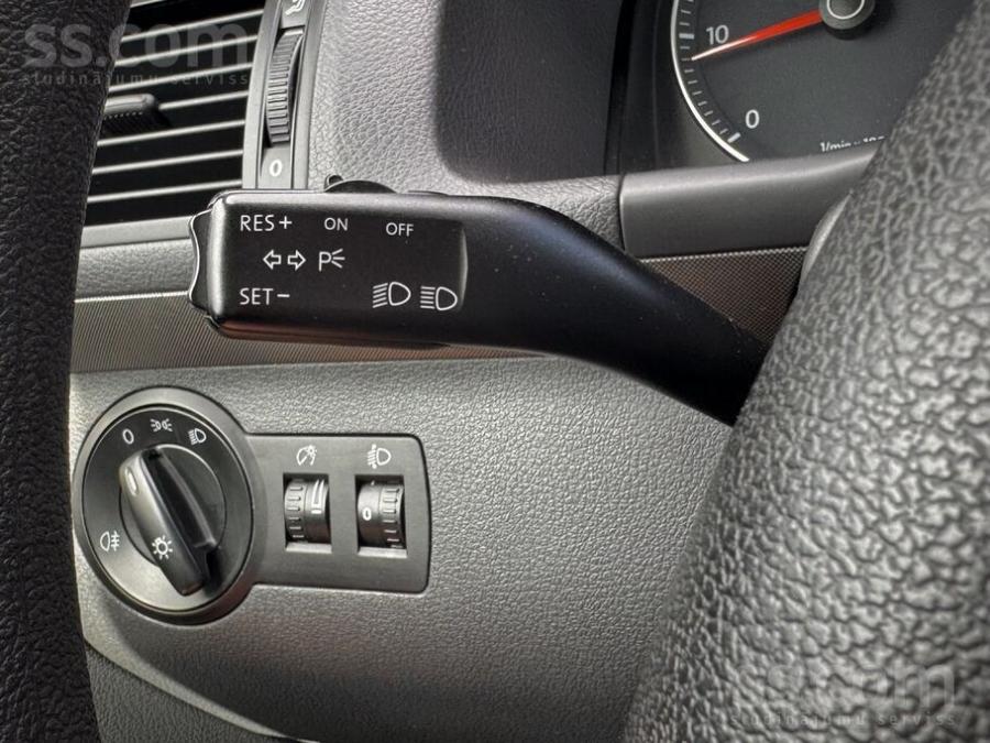 Pelēks Volkswagen Touran 2008 Jelgava, ar dzinēja tilpumu 1.90 L un nobraukumu 0 tūkst. km par 4099 €, foto 15 vietnē AUTOMOTO.COM.LV
