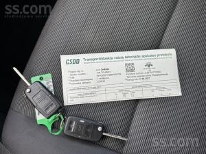 Pelēks Volkswagen Touran 2008 Jelgava, ar dzinēja tilpumu 1.90 L un nobraukumu 0 tūkst. km par 4099 €, foto 17 vietnē AUTOMOTO.COM.LV