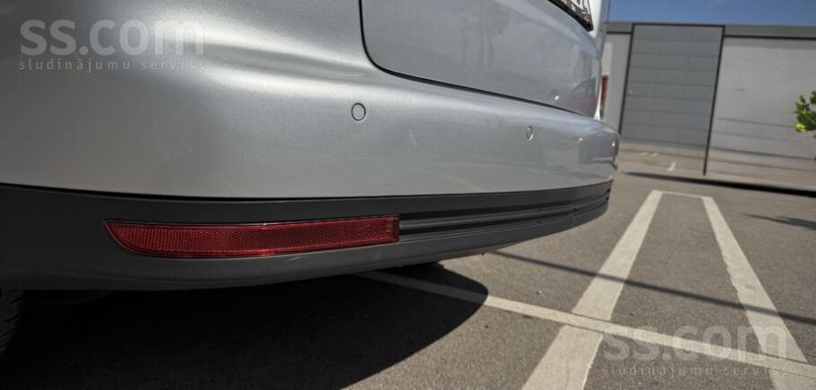 Pelēks Volkswagen Touran 2008 Jelgava, ar dzinēja tilpumu 1.90 L un nobraukumu 0 tūkst. km par 4099 €, foto 21 vietnē AUTOMOTO.COM.LV