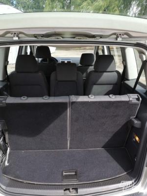 Pelēks Volkswagen Touran 2008 Šauļi, ar dzinēja tilpumu 2.00 L un nobraukumu 388 tūkst. km par 1450 €, foto 9 vietnē AUTOMOTO.COM.LV