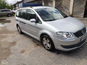 Pelēks Volkswagen Touran 2008 Šauļi, ar dzinēja tilpumu 2.00 L un nobraukumu 388 tūkst. km par 1450 €, foto 10 vietnē AUTOMOTO.COM.LV