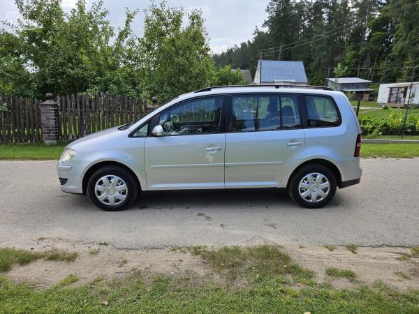 Pelēks Volkswagen Touran 2008 Prienai, ar dzinēja tilpumu 1.90 L un nobraukumu 328 tūkst. km par 1650 €, foto 8 vietnē AUTOMOTO.COM.LV