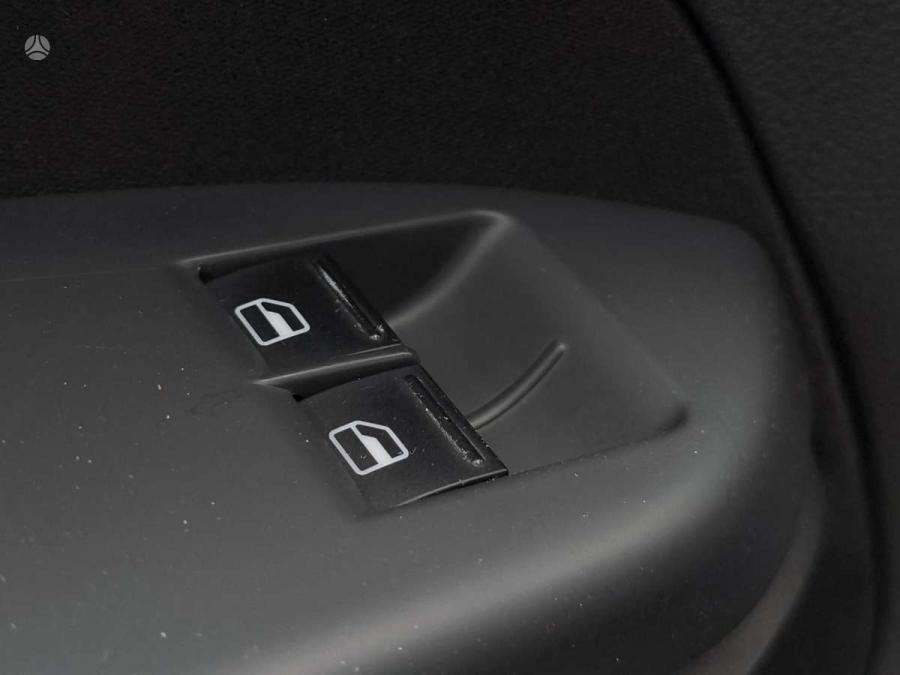 Grey Volkswagen Touran 2008 in Vilnius, with an engine capacity of 1.90 L and mileage of 435 thousand km for 2999 €, photo 15 on AUTOMOTO.COM.LV