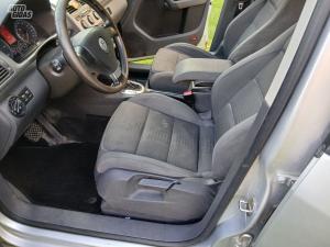 Pelēks Volkswagen Touran 2008 Viļņa, ar dzinēja tilpumu 2.00 L un nobraukumu 438 tūkst. km par 1450 €, foto 12 vietnē AUTOMOTO.COM.LV