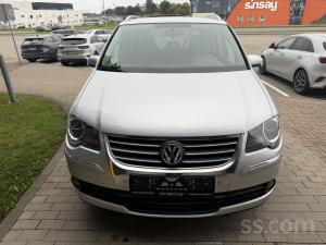 Pelēks Volkswagen Touran 2008 Rēzekne, ar dzinēja tilpumu 1.90 L un nobraukumu 0 tūkst. km par 3850 €, foto  vietnē AUTOMOTO.COM.LV