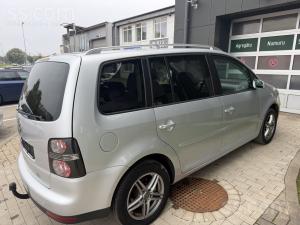Pelēks Volkswagen Touran 2008 Rēzekne, ar dzinēja tilpumu 1.90 L un nobraukumu 0 tūkst. km par 3850 €, foto 8 vietnē AUTOMOTO.COM.LV