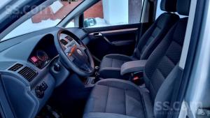 Grey Volkswagen Touran 2008 in Cesis, with an engine capacity of 2.00 L and mileage of 324 thousand km for 2400 €, photo 16 on AUTOMOTO.COM.LV