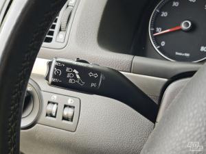 Pelēks Volkswagen Touran 2009 Viļņa, ar dzinēja tilpumu 1.40 L un nobraukumu 139 tūkst. km par 4100 €, foto 18 vietnē AUTOMOTO.COM.LV