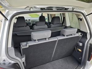 Pelēks Volkswagen Touran 2009 Viļņa, ar dzinēja tilpumu 1.40 L un nobraukumu 139 tūkst. km par 4100 €, foto 25 vietnē AUTOMOTO.COM.LV