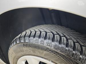 Pelēks Volkswagen Touran 2009 Viļņa, ar dzinēja tilpumu 1.40 L un nobraukumu 139 tūkst. km par 4100 €, foto 27 vietnē AUTOMOTO.COM.LV