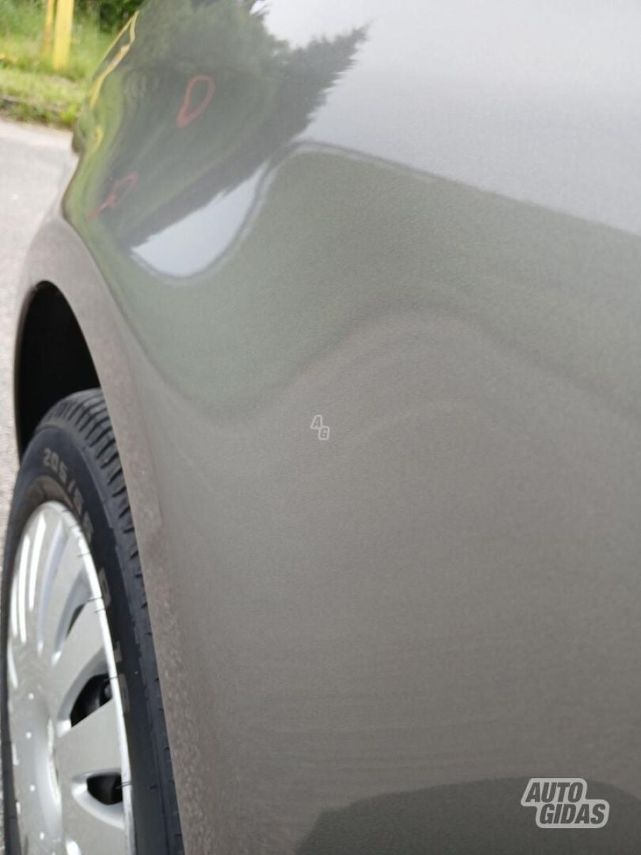 Pelēks Volkswagen Touran 2009 Mažeikiai, ar dzinēja tilpumu 1.90 L un nobraukumu 271 tūkst. km par 4199 €, foto 16 vietnē AUTOMOTO.COM.LV