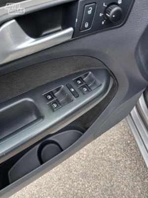 Pelēks Volkswagen Touran 2009 Mažeikiai, ar dzinēja tilpumu 1.90 L un nobraukumu 271 tūkst. km par 4199 €, foto 24 vietnē AUTOMOTO.COM.LV