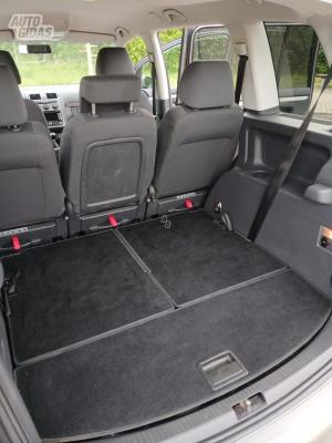 Pelēks Volkswagen Touran 2009 Mažeikiai, ar dzinēja tilpumu 1.90 L un nobraukumu 271 tūkst. km par 4199 €, foto 29 vietnē AUTOMOTO.COM.LV