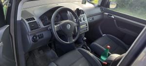 Grey Volkswagen Touran 2009 in Vilnius, with an engine capacity of 2.00 L and mileage of 322 thousand km for 1899 €, photo 11 on AUTOMOTO.COM.LV