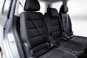 Pelēks Volkswagen Touran 2009 Rīga, ar dzinēja tilpumu 1.90 L un nobraukumu 280 tūkst. km par 4990 €, foto 7 vietnē AUTOMOTO.COM.LV