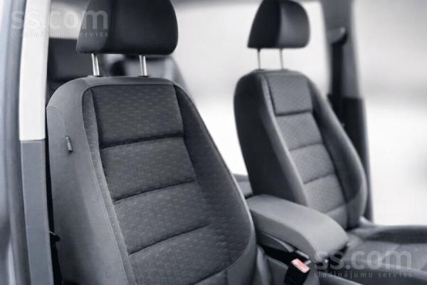 Grey Volkswagen Touran 2009 in Riga, with an engine capacity of 1.90 L and mileage of 280 thousand km for 4990 €, photo 8 on AUTOMOTO.COM.LV