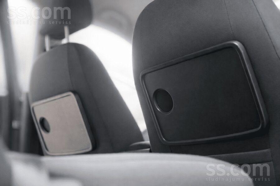 Pelēks Volkswagen Touran 2009 Rīga, ar dzinēja tilpumu 1.90 L un nobraukumu 280 tūkst. km par 4990 €, foto 15 vietnē AUTOMOTO.COM.LV