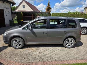 Grey Volkswagen Touran 2009 in Kursenai, with an engine capacity of 1.39 L and mileage of 184 thousand km for 2500 €, photo 6 on AUTOMOTO.COM.LV