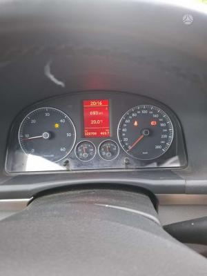 Grey Volkswagen Touran 2009 in Skuodas, with an engine capacity of 1.97 L and mileage of 320 thousand km for 2700 €, photo 11 on AUTOMOTO.COM.LV