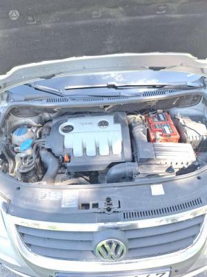 Grey Volkswagen Touran 2009 in Skuodas, with an engine capacity of 1.97 L and mileage of 320 thousand km for 2700 €, photo 13 on AUTOMOTO.COM.LV