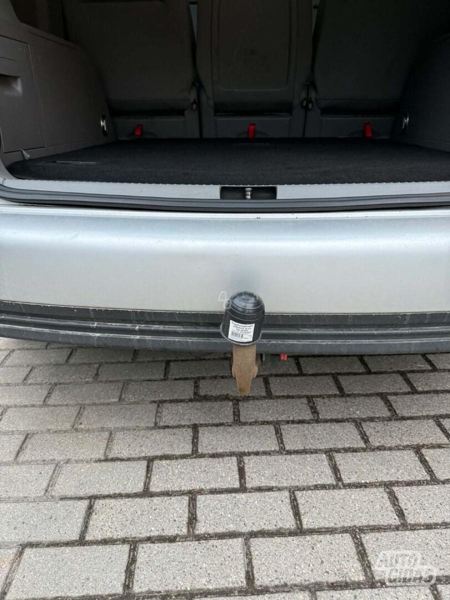 Pelēks Volkswagen Touran 2009 Mažeikiai, ar dzinēja tilpumu 1.90 L un nobraukumu 252 tūkst. km par 3950 €, foto 34 vietnē AUTOMOTO.COM.LV