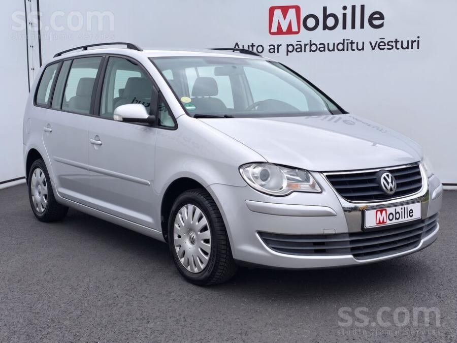Pelēks Volkswagen Touran 2009 Rīga, ar dzinēja tilpumu 1.60 L un nobraukumu 195 tūkst. km par 4950 €, foto 1 vietnē AUTOMOTO.COM.LV