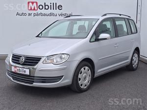 Pelēks Volkswagen Touran 2009 Rīga, ar dzinēja tilpumu 1.60 L un nobraukumu 195 tūkst. km par 4950 €, foto 4 vietnē AUTOMOTO.COM.LV