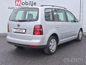 Pelēks Volkswagen Touran 2009 Rīga, ar dzinēja tilpumu 1.60 L un nobraukumu 195 tūkst. km par 4950 €, foto 7 vietnē AUTOMOTO.COM.LV
