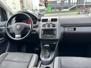 Pelēks Volkswagen Touran 2009 Viļņa, ar dzinēja tilpumu 1.97 L un nobraukumu 320 tūkst. km par 2900 €, foto 12 vietnē AUTOMOTO.COM.LV