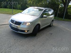 Pelēks Volkswagen Touran 2009 Talsi, ar dzinēja tilpumu 2.00 L un nobraukumu 307 tūkst. km par 2470 €, foto 3 vietnē AUTOMOTO.COM.LV