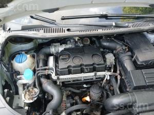 Pelēks Volkswagen Touran 2009 Talsi, ar dzinēja tilpumu 2.00 L un nobraukumu 307 tūkst. km par 2470 €, foto 15 vietnē AUTOMOTO.COM.LV