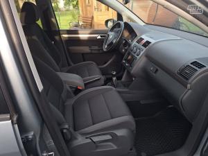 Pelēks Volkswagen Touran 2009 Mažeikiai, ar dzinēja tilpumu 1.90 L un nobraukumu 289 tūkst. km par 4150 €, foto 14 vietnē AUTOMOTO.COM.LV