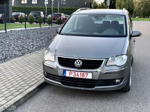 Pelēks Volkswagen Touran 2009 Kauņa, ar dzinēja tilpumu 1.90 L un nobraukumu 500 tūkst. km par 799 €, foto 3 vietnē AUTOMOTO.COM.LV