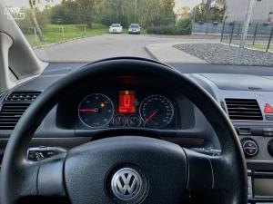 Pelēks Volkswagen Touran 2009 Kauņa, ar dzinēja tilpumu 1.90 L un nobraukumu 500 tūkst. km par 799 €, foto 18 vietnē AUTOMOTO.COM.LV
