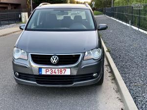 Pelēks Volkswagen Touran 2009 Kauņa, ar dzinēja tilpumu 1.90 L un nobraukumu 500 tūkst. km par 799 €, foto 30 vietnē AUTOMOTO.COM.LV