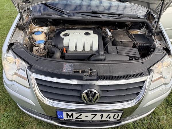 Фольксваген Туран 2009 в Рига на AUTOMOTO.COM.LV Серый Фольксваген Туран 2009 в Рига, объемом двигателя 1.90 л и пробегом 367 тыс. км за 3500 €, фото 7 на AUTOMOTO.COM.LV
