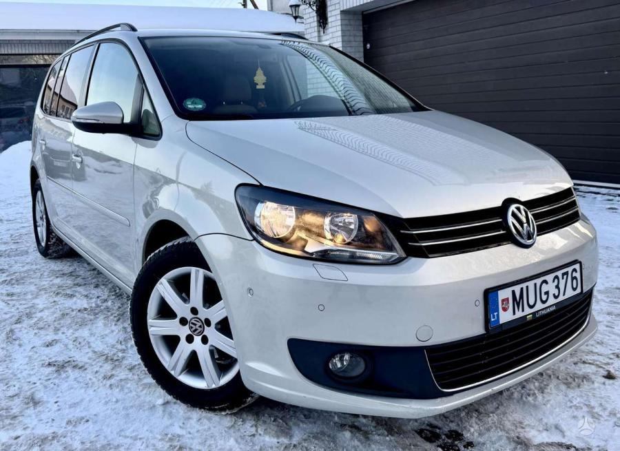 Pelēks Volkswagen Touran 2010 Kauņa, ar dzinēja tilpumu 0.00 L un nobraukumu 283 tūkst. km par 6200 €, foto 1 vietnē AUTOMOTO.COM.LV