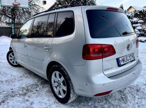 Pelēks Volkswagen Touran 2010 Kauņa, ar dzinēja tilpumu 0.00 L un nobraukumu 283 tūkst. km par 6200 €, foto 3 vietnē AUTOMOTO.COM.LV