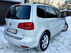 Pelēks Volkswagen Touran 2010 Kauņa, ar dzinēja tilpumu 0.00 L un nobraukumu 283 tūkst. km par 6200 €, foto 4 vietnē AUTOMOTO.COM.LV