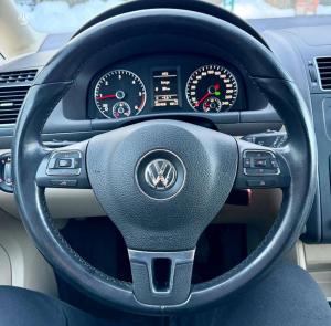 Pelēks Volkswagen Touran 2010 Kauņa, ar dzinēja tilpumu 0.00 L un nobraukumu 283 tūkst. km par 6200 €, foto 6 vietnē AUTOMOTO.COM.LV